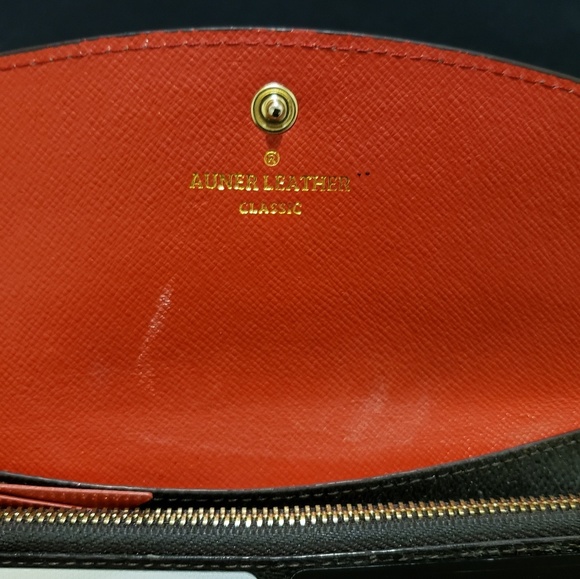 Bags | Auner Leather Classic Wallet | Poshmark
